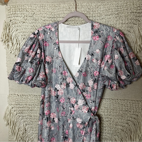 Anne Fontaine | Dresses | Anne Fontaine Gray And Pink Floral Lace ...